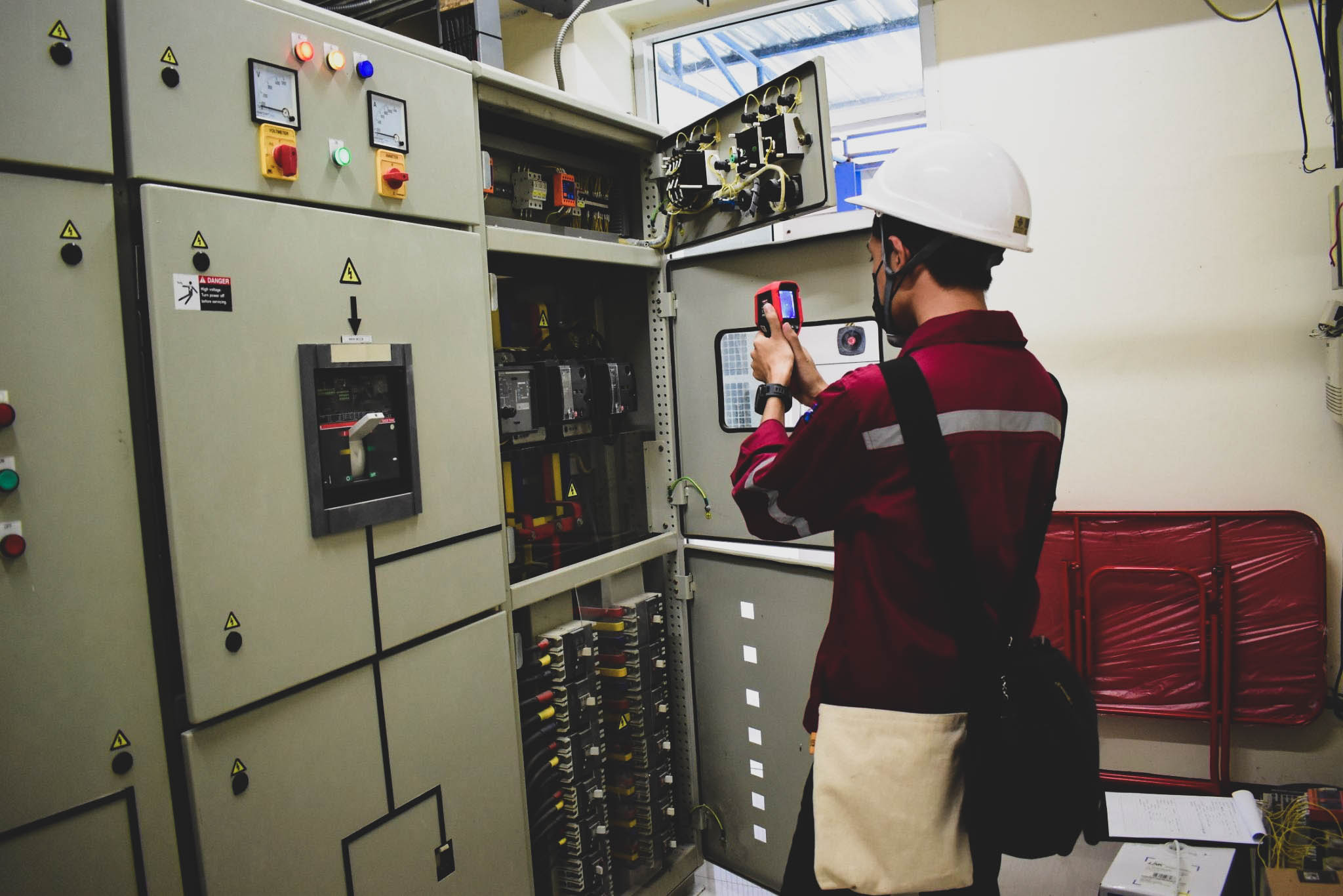 ตรวจรับรองระบบไฟฟ้าประจำปี – Senate Engineering