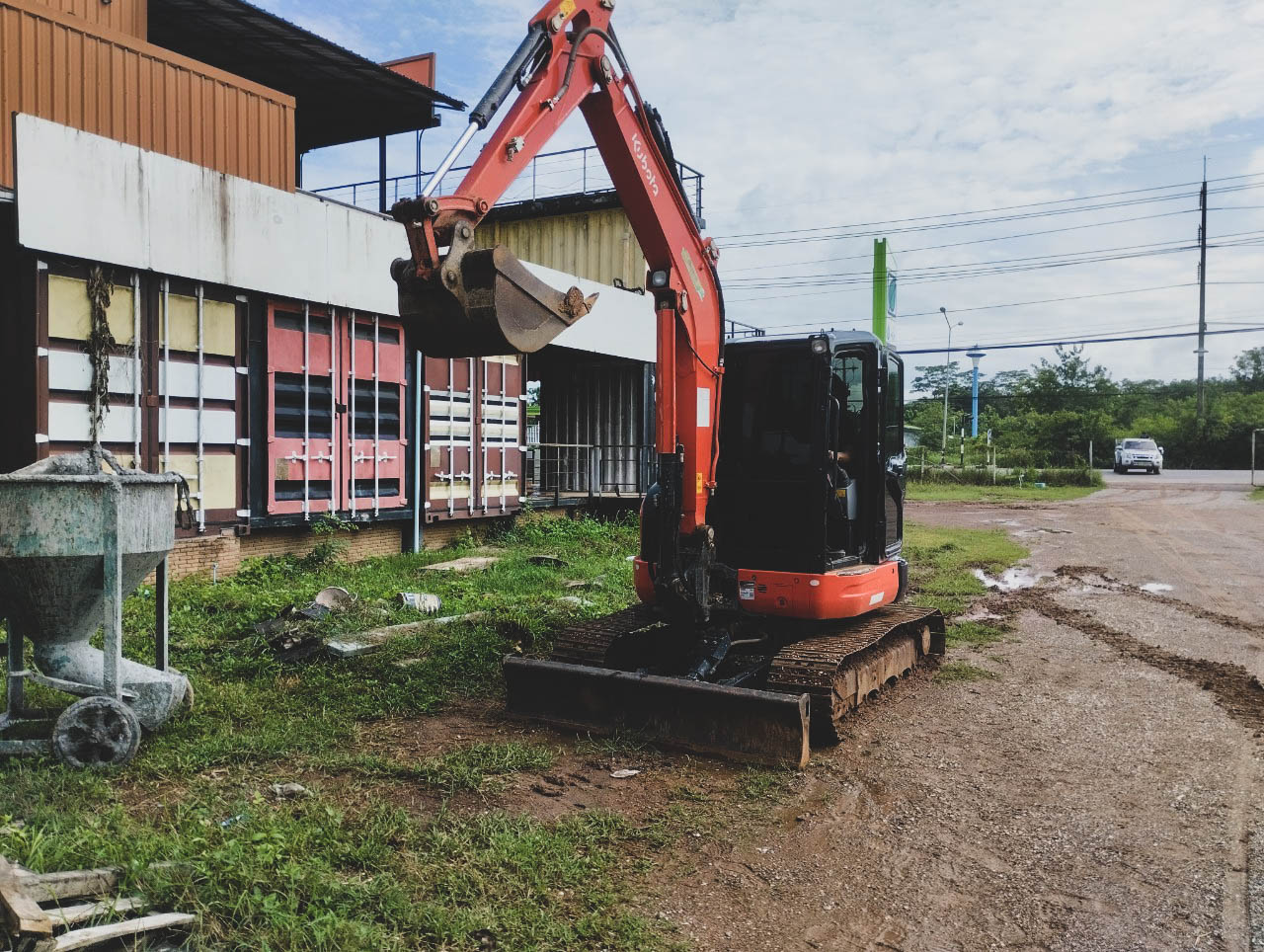 ตรวจสอบรับรอง เครื่องจักร (แบ็คโฮ) – Senate Engineering