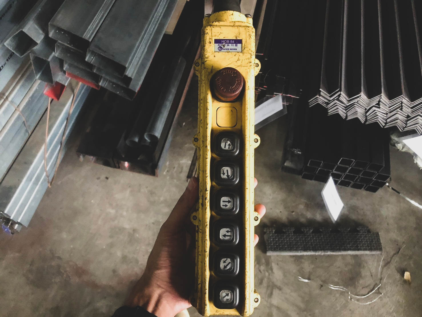 ตรวจสอบรับรองความปลอดภัย ปั้นจั่น ปจ.1 – Senate Engineering